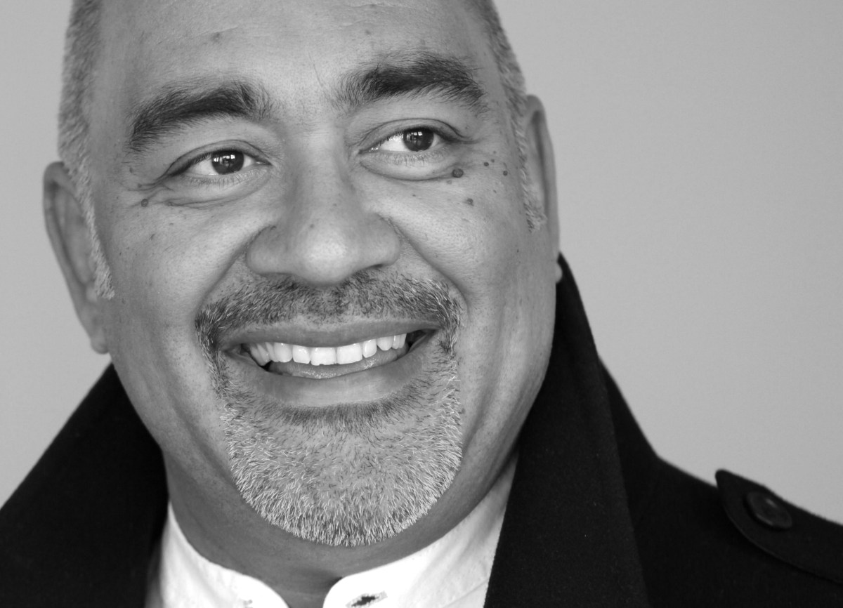 Live at Emmanuel: ‘Christmas Songs & Tales’ with Jonathan Veira – revPACman