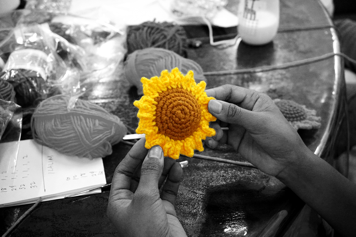 Sunflower Brooches for Ukraine! – revPACman